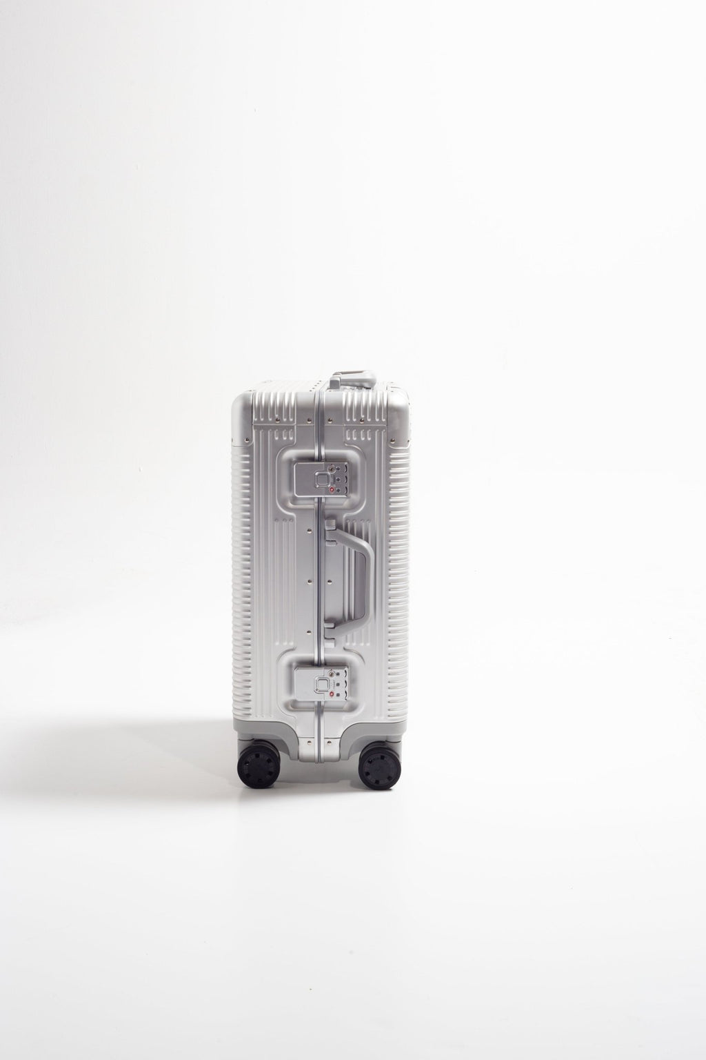 Apollo S Passenger Overhead 'Advanced' - Premium Suitcase – AIDAN Australia