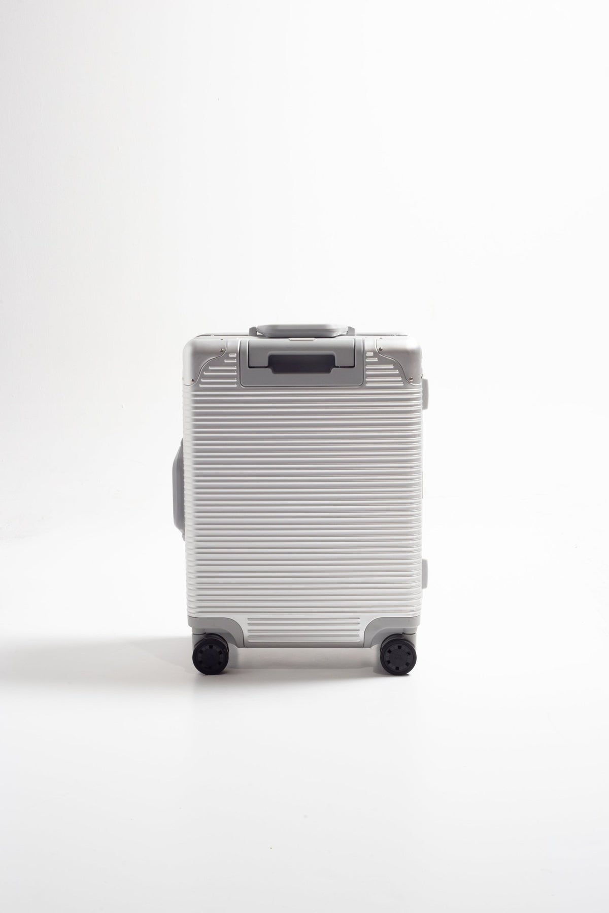Apollo S Passenger Overhead 'Advanced' - Premium Suitcase – AIDAN Australia